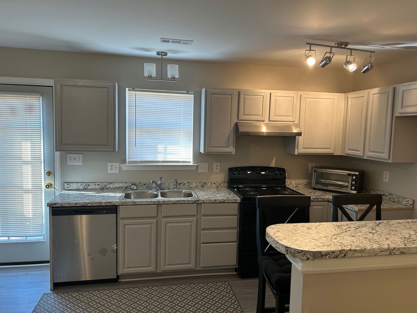 Rucker Cliff Dr, Charlotte NC 28214 | Alcove